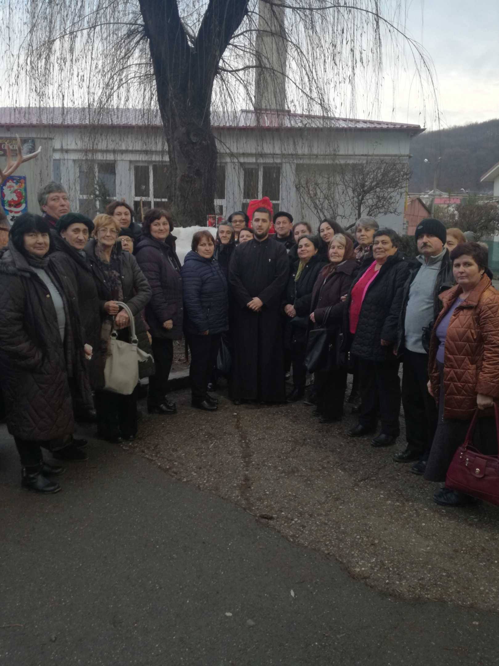 Pelerinaj pentru rromi | Arhiepiscopia Râmnicului