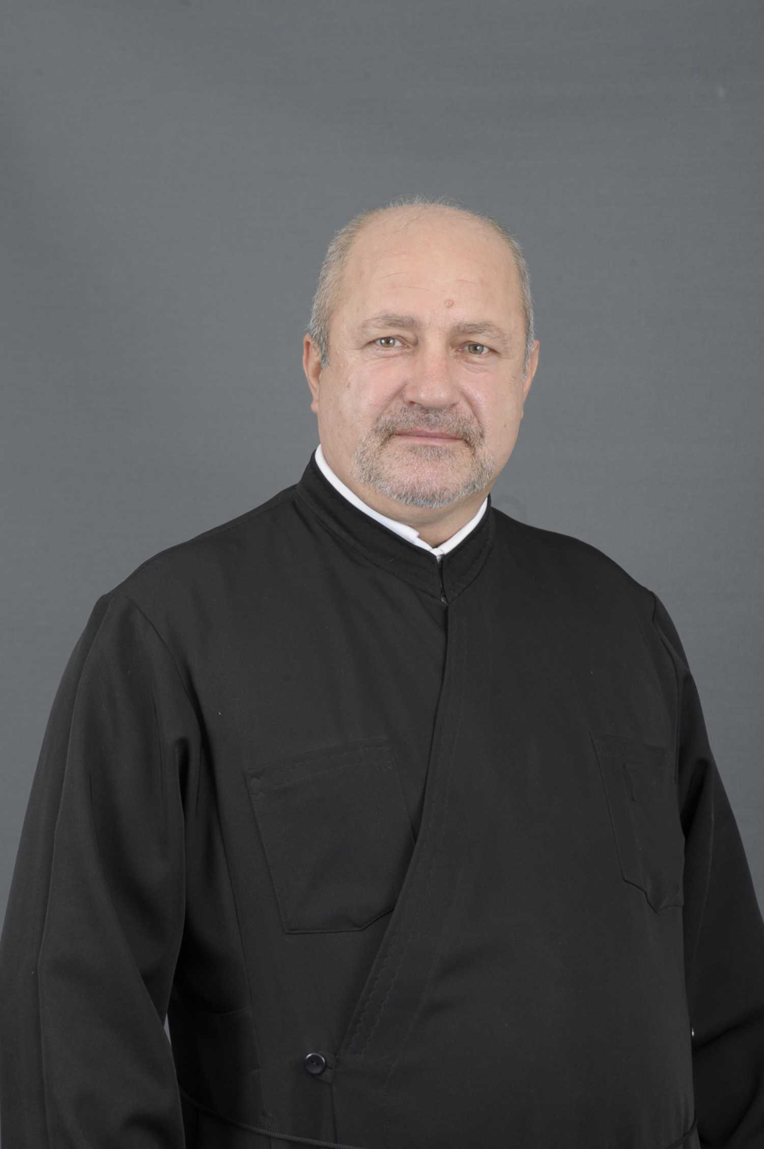 Preotul Ion Albu, slujitor al Mântuitorului Hristos | Arhiepiscopia ...