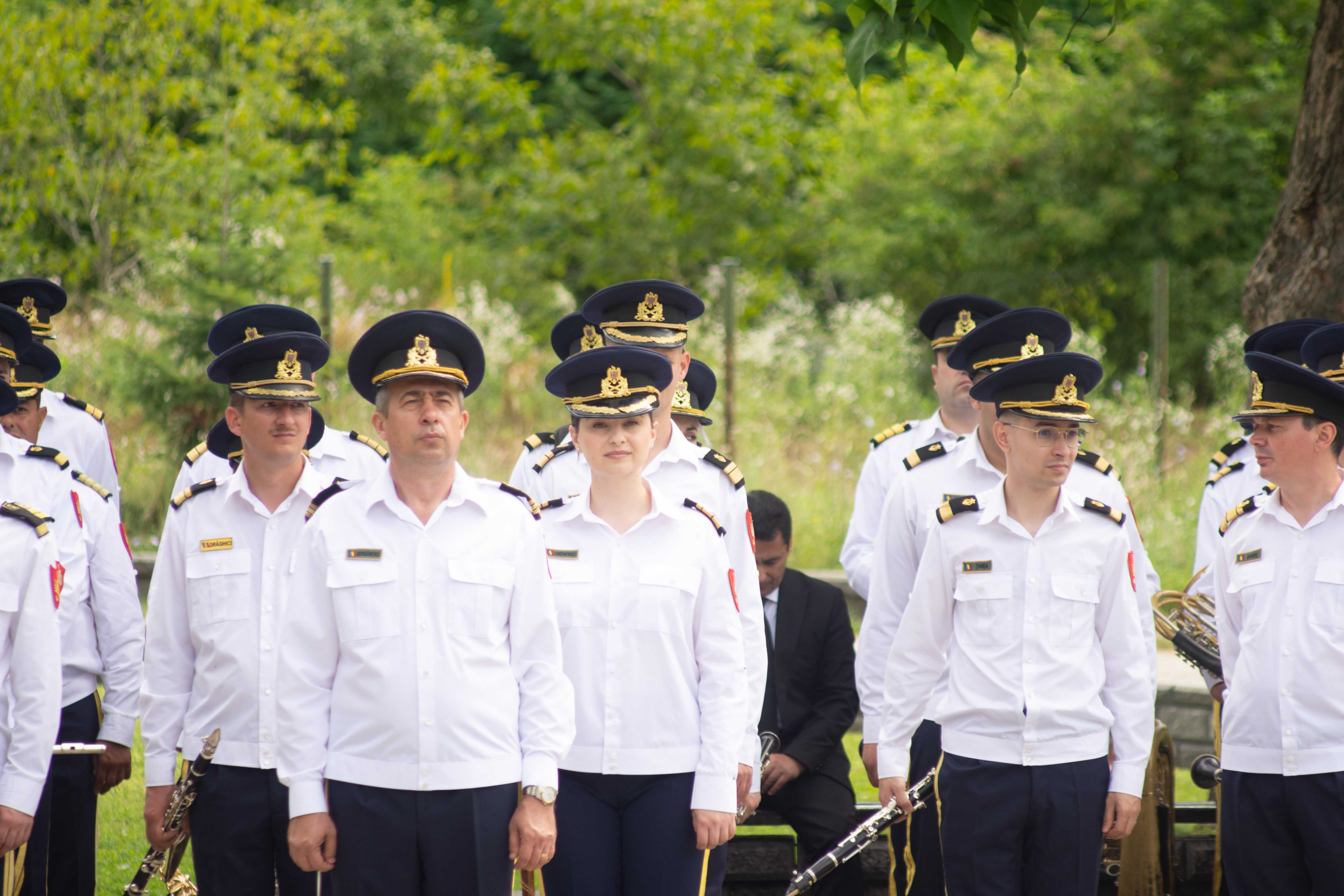 Generalul Paul Teodorescu, comemorat la Mănăstirea Dintr-un Lemn ...